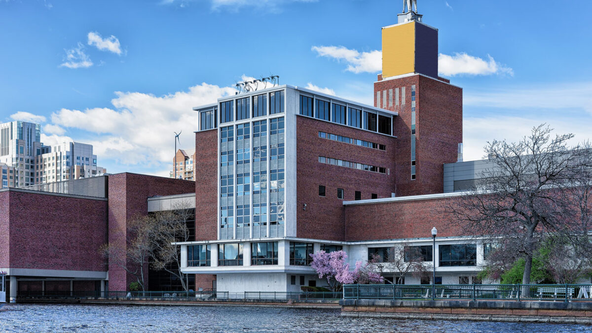 Museum of Science - Boston Waterboat Marina